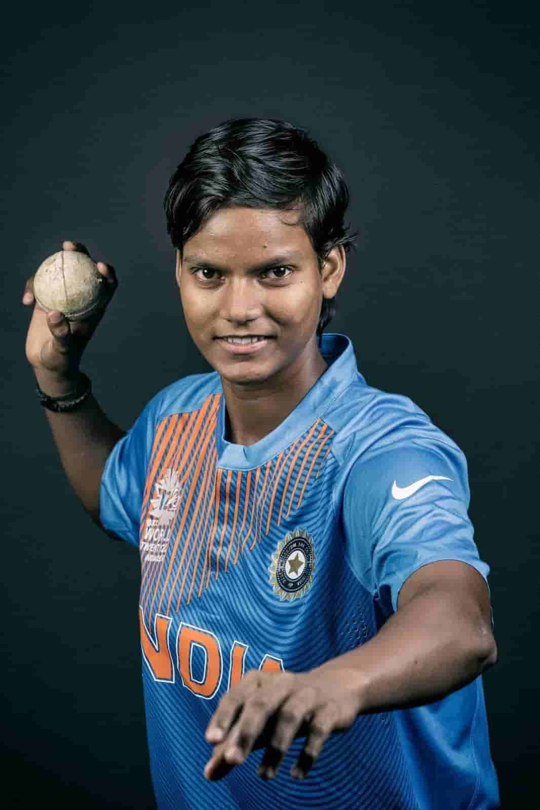 दीप्ति शर्मा जीवन परिचय Deepti sharma biography in hindi (भारतीय महिला ...