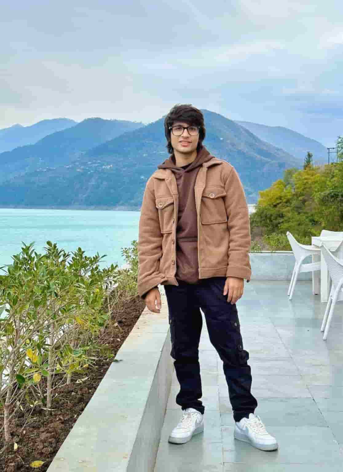 Sourav joshi biography in english (Indian Youtuber), Age, Networth 2023 ...