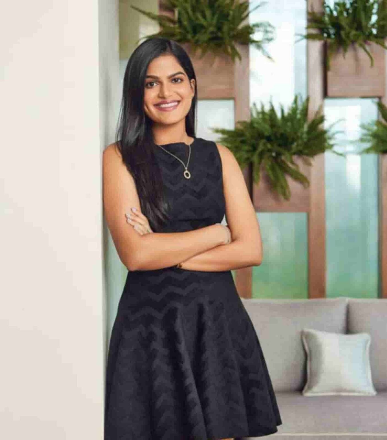 Adwaita Nayar Biography in english (Nykaa Fashion CEO and Daughter of ...