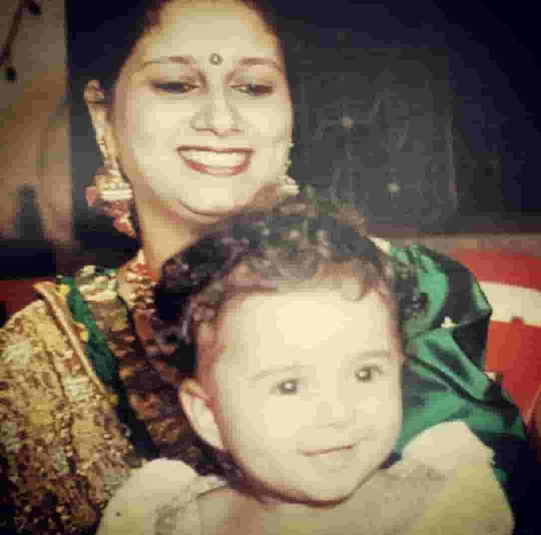 सिद्धि इदनानी जीवन परिचय Siddhi idnani biography in hindi (भारतीय ...
