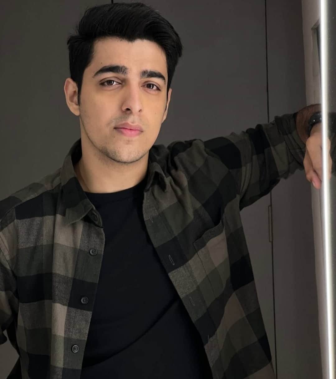 Gagan Arora Biography in English (Indian Actor), Age, Wife name, Movie ...