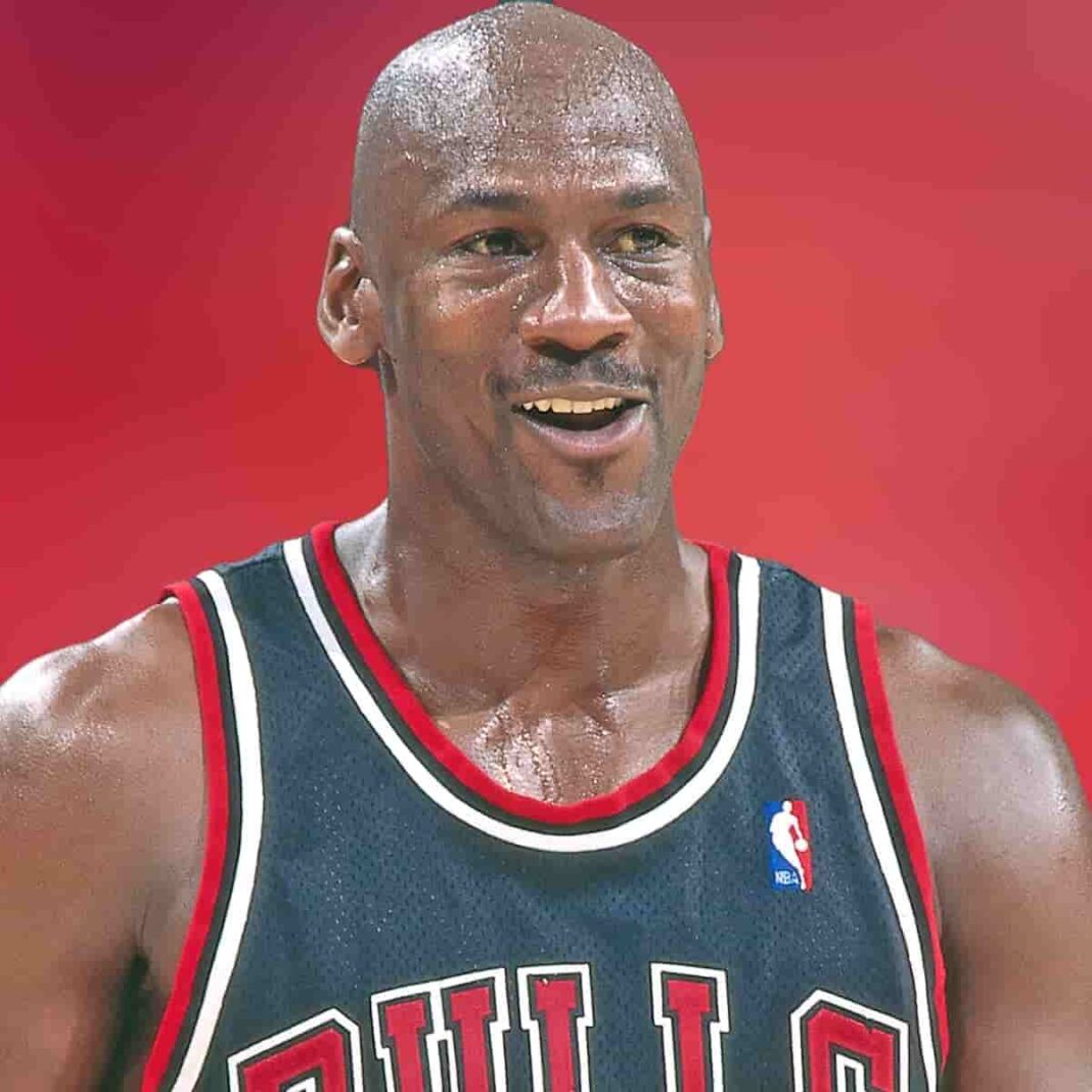 माइकल जॉर्डन जीवन परिचय Michael jordan biography in hindi (Basketball ...