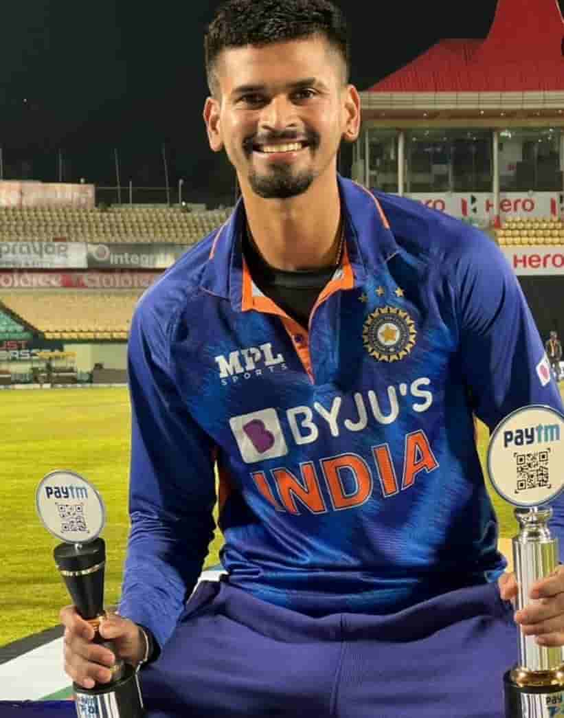 Shreyas Iyer Biography in english (Indian cricketer) - Study By Mind