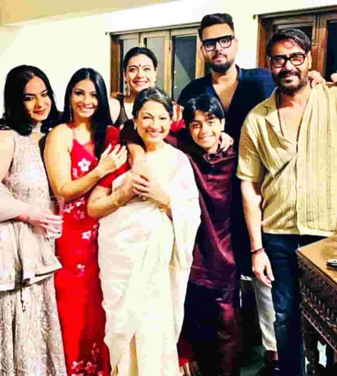 Tanishaa mukerji biography in english (Indian actress) - Study By Mind