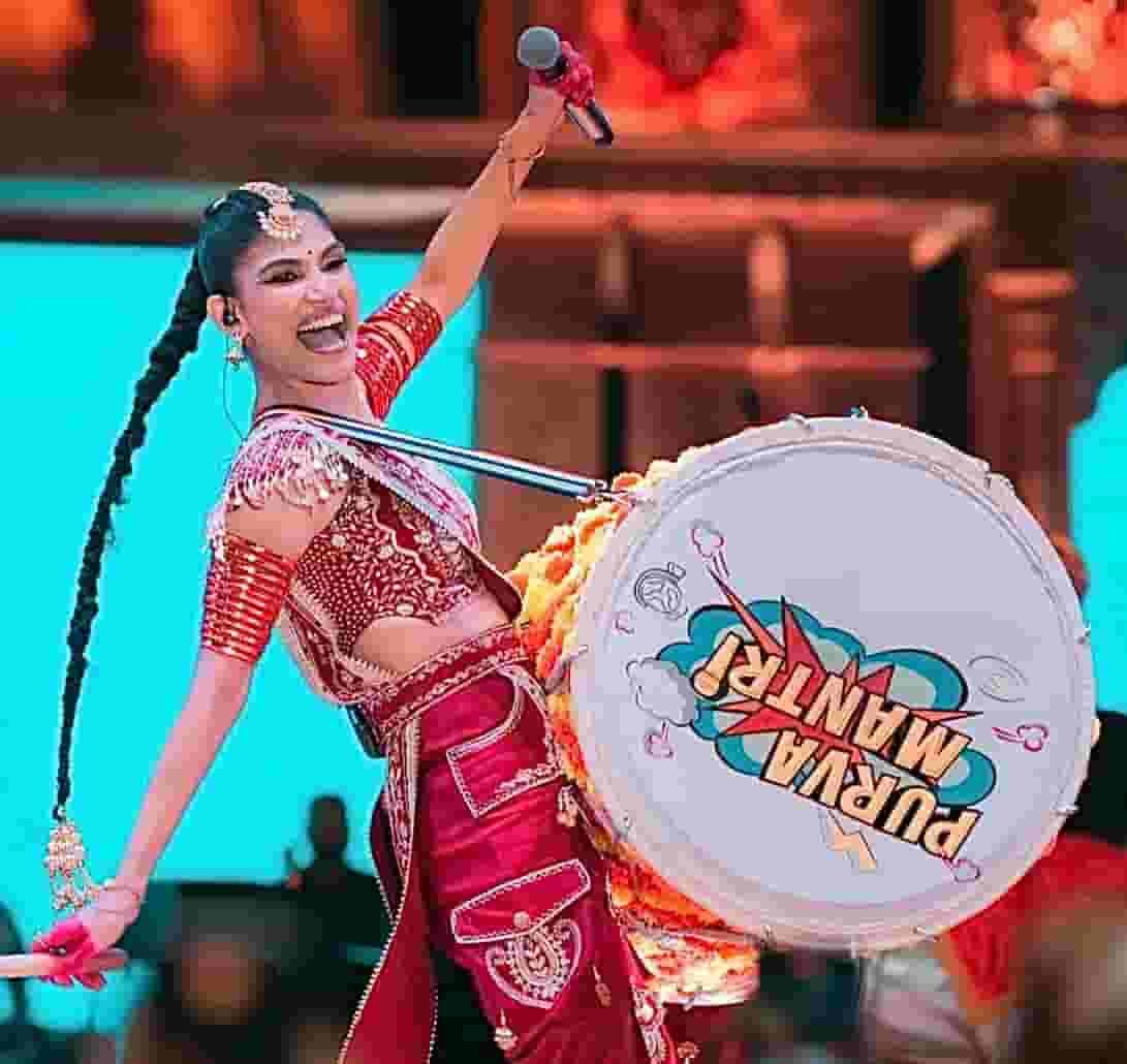 पूर्वा मंत्री जीवन परिचय Purva mantri biography in hindi (गायिका ...